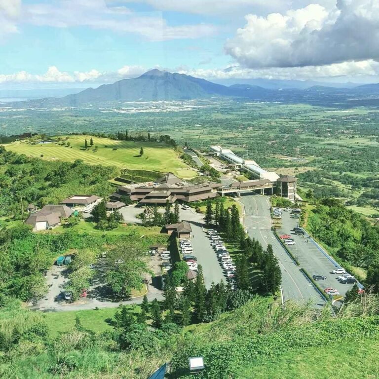 16 Must-Visit Tagaytay Tourist Spots 2025 | Ultimate Guide