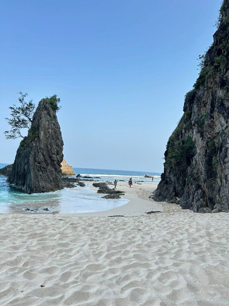 Calayan Island 2026: Ultimate DIY Travel Guide & Budget
